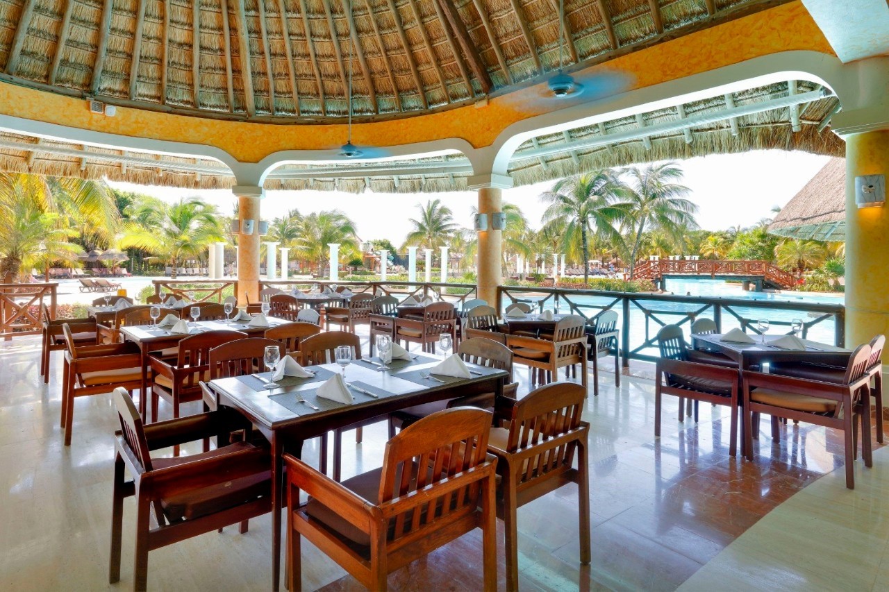 Gastronomy Experiences at Grand Palladium Kantenah Resort & Spa